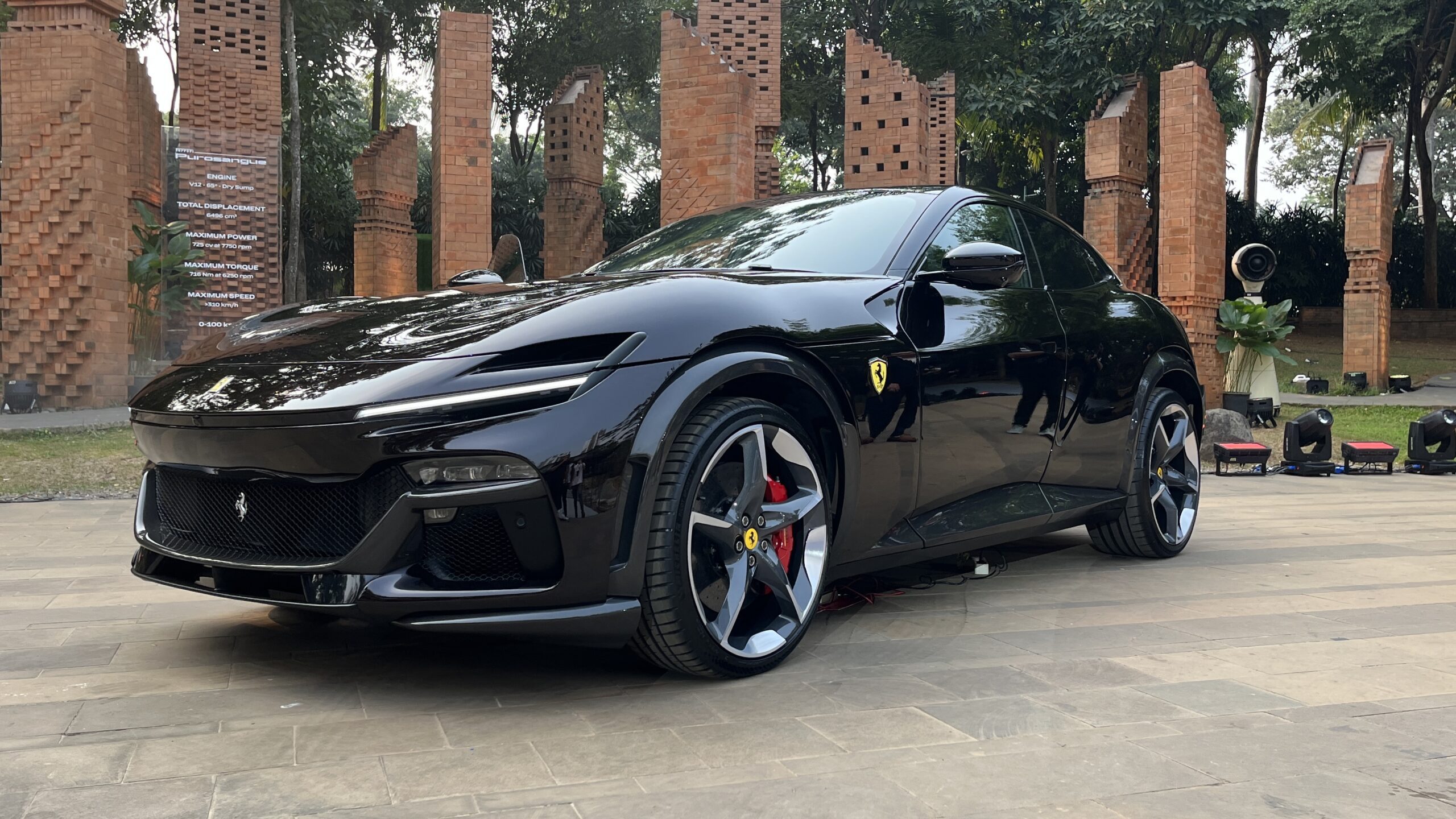 Ferrari Purosangue Resmi Meluncur Di Indonesia, Segini Harganya ...