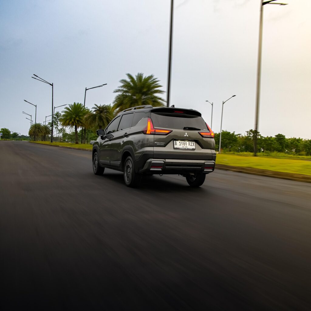 Mitsubishi New Xpander Cross: Konsumsi BBM 11,8 km/liter & Ground ...
